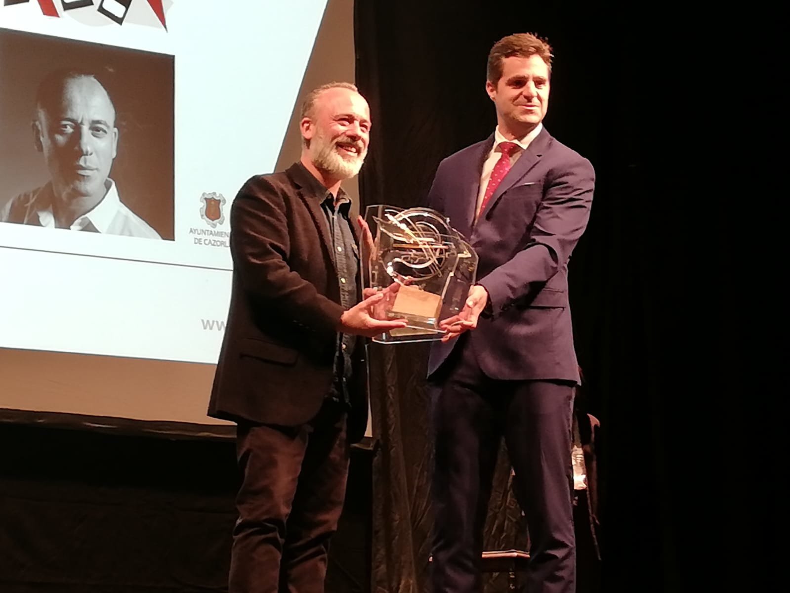 Javier Gutiérrez recibe en Cazorla el premio Miguel Picazo
