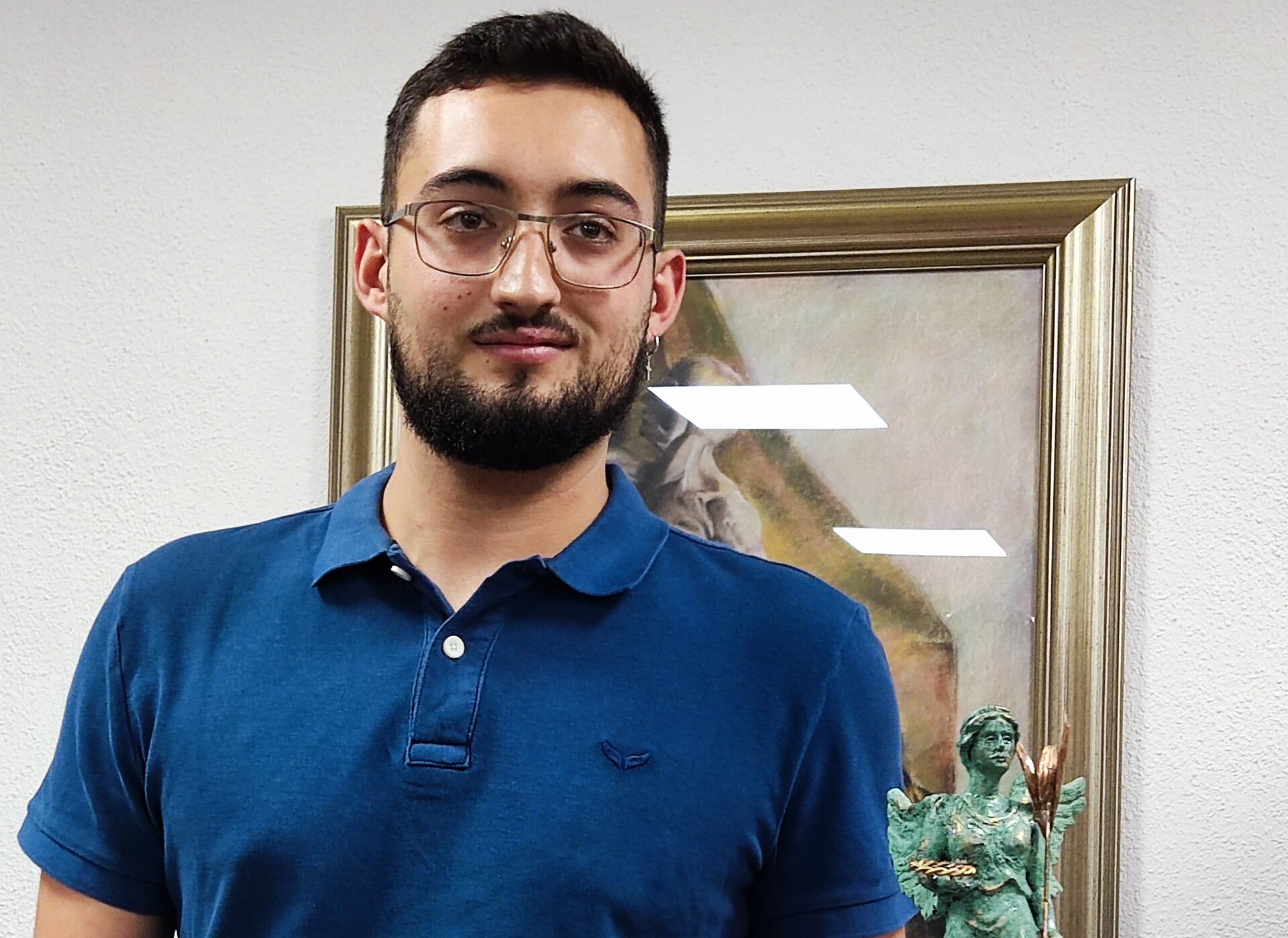 Jesús Checa y el vínculo blanco con 'La Diosa Victoria'