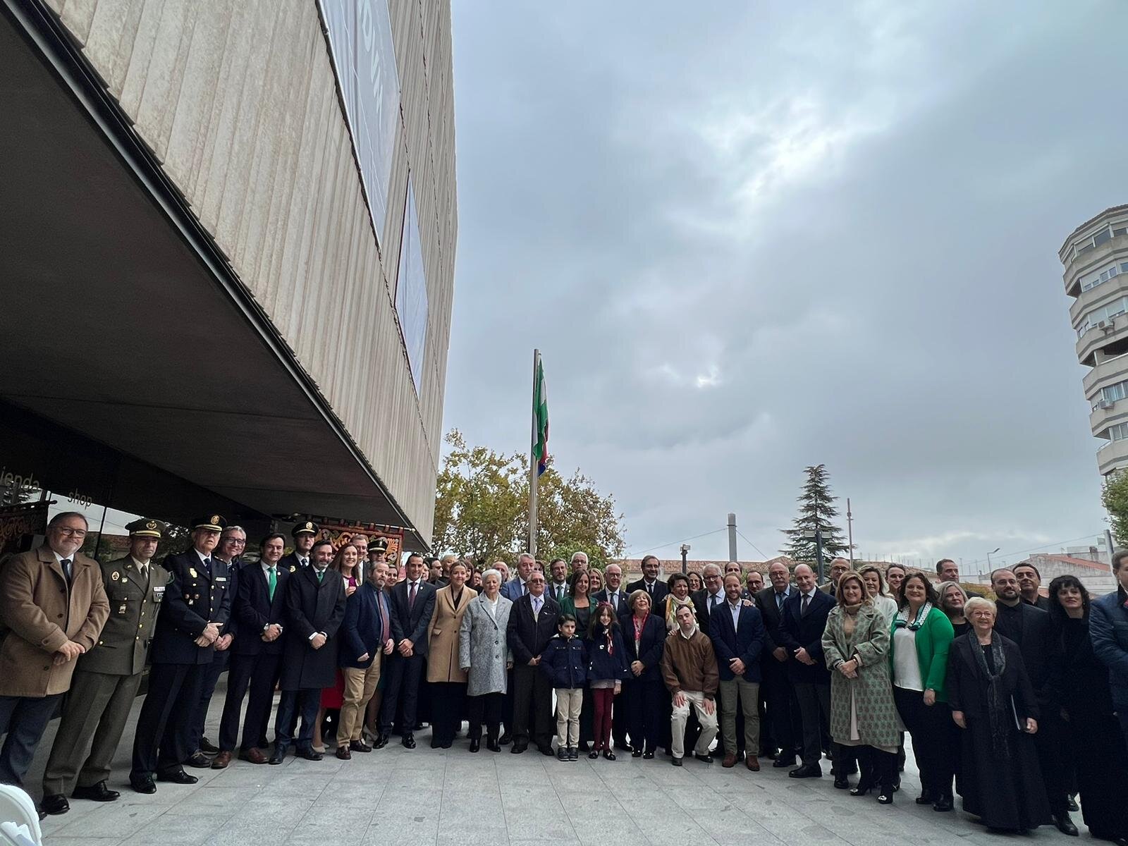 “El Día de la Bandera reivindica el orgullo de ser andaluces"