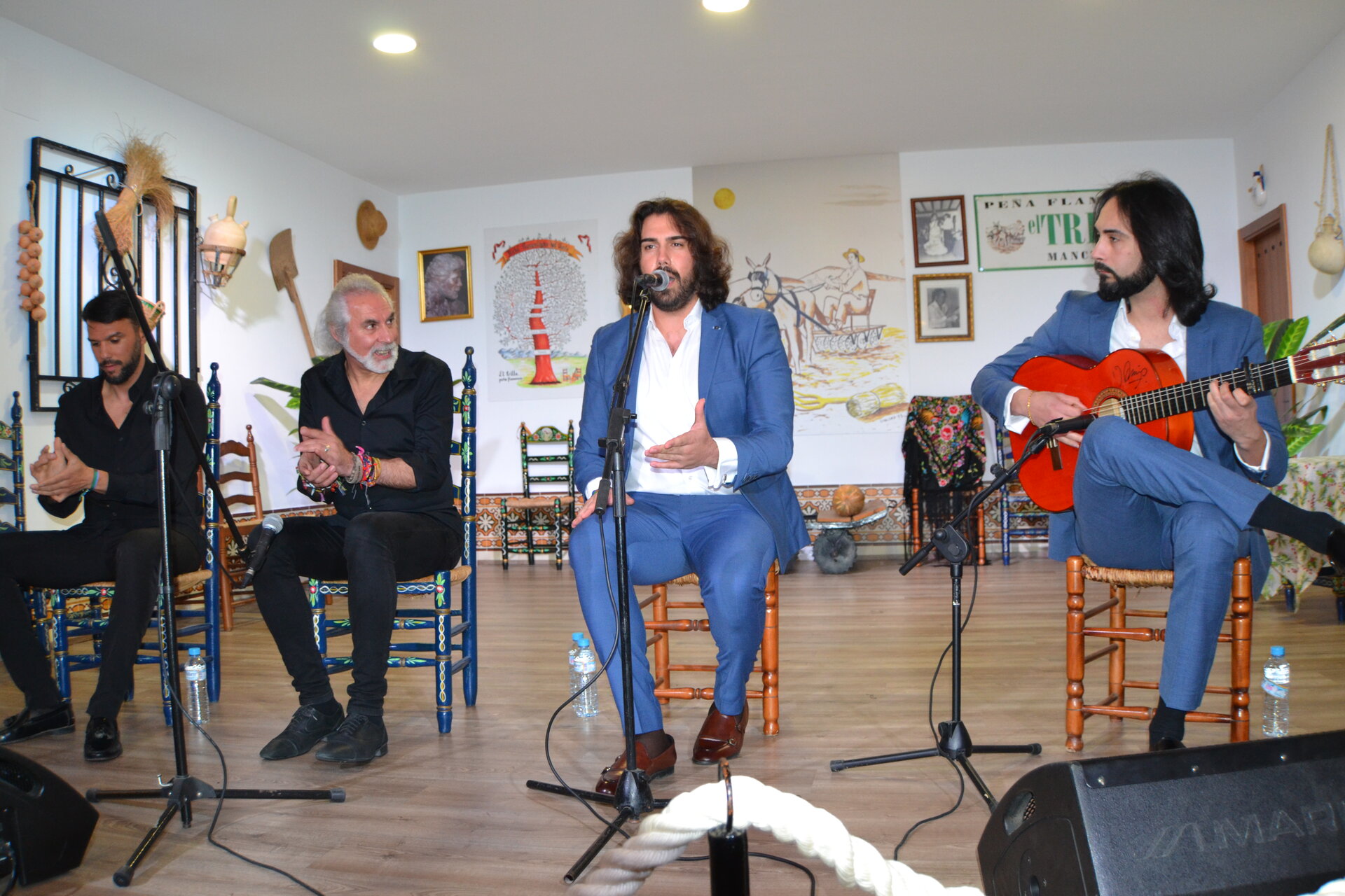 El Berenjeno llena de alegría la peña El Trillo de Mancha Real