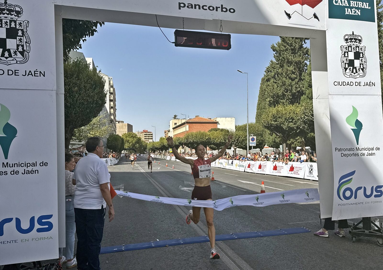 Ignacio Fontes y Marta Serrano brillan en la Milla Urbana Internacional ...